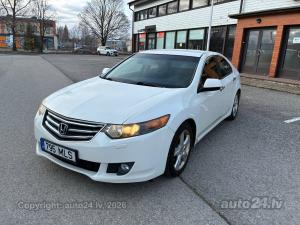Balts Honda Accord 2008 Pērnava, ar dzinēja tilpumu 2.00 L un nobraukumu 254 tūkst. km par 2200 €, foto 3 vietnē AUTOMOTO.COM.LV