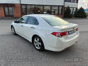 Balts Honda Accord 2008 Pērnava, ar dzinēja tilpumu 2.00 L un nobraukumu 254 tūkst. km par 2200 €, foto 4 vietnē AUTOMOTO.COM.LV