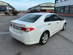 Balts Honda Accord 2008 Pērnava, ar dzinēja tilpumu 2.00 L un nobraukumu 254 tūkst. km par 2200 €, foto 6 vietnē AUTOMOTO.COM.LV