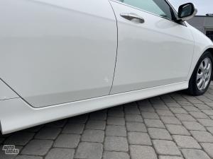 White Honda Accord 2008 in Vilnius, with an engine capacity of 2.20 L and mileage of 300 thousand km for 2000 €, photo 16 on AUTOMOTO.COM.LV