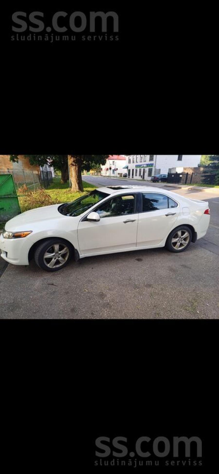 White Honda Accord 2009 in Riga, with an engine capacity of 2.40 L and mileage of 393 thousand km for 2900 €, photo 3 on AUTOMOTO.COM.LV