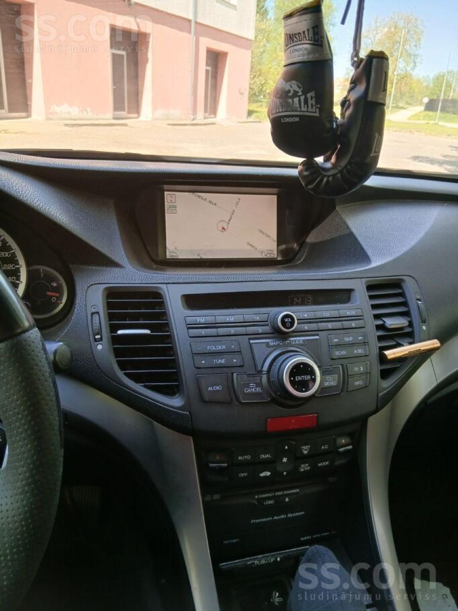 Balts Honda Accord 2009 Saldus, ar dzinēja tilpumu 2.20 L un nobraukumu 370 tūkst. km par 3680 €, foto 6 vietnē AUTOMOTO.COM.LV