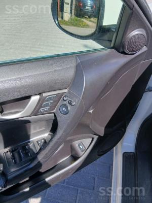 Balts Honda Accord 2009 Saldus, ar dzinēja tilpumu 2.20 L un nobraukumu 370 tūkst. km par 3680 €, foto 9 vietnē AUTOMOTO.COM.LV