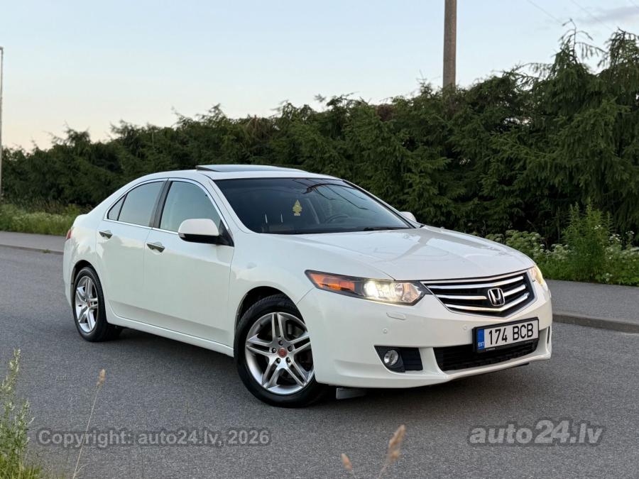 White Honda Accord 2009 in Tartu, with an engine capacity of 2.40 L and mileage of 242 thousand km for 4999 €, photo 1 on AUTOMOTO.COM.LV