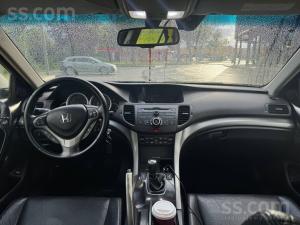 Balts Honda Accord 2009 Rīga, ar dzinēja tilpumu 2.40 L un nobraukumu 0 tūkst. km par 3500 €, foto 4 vietnē AUTOMOTO.COM.LV