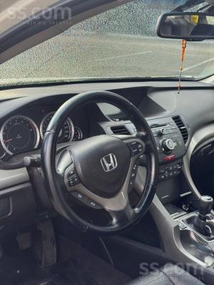 Balts Honda Accord 2009 Rīga, ar dzinēja tilpumu 2.40 L un nobraukumu 0 tūkst. km par 3500 €, foto 11 vietnē AUTOMOTO.COM.LV