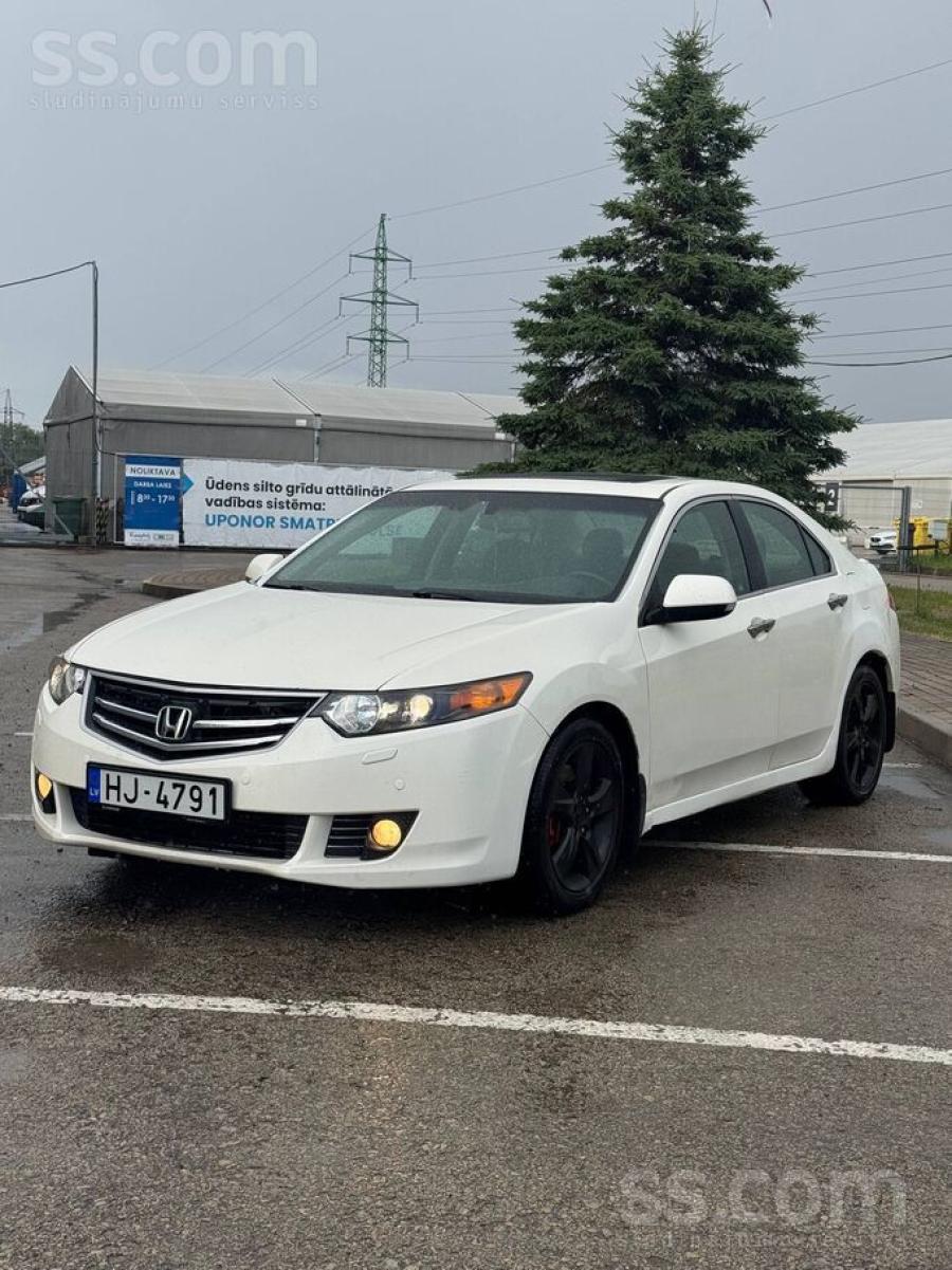 Balts Honda Accord 2009 Rīga, ar dzinēja tilpumu 2.40 L un nobraukumu 0 tūkst. km par 3500 €, foto 16 vietnē AUTOMOTO.COM.LV