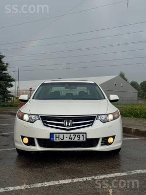 Balts Honda Accord 2009 Rīga, ar dzinēja tilpumu 2.40 L un nobraukumu 0 tūkst. km par 3500 €, foto 18 vietnē AUTOMOTO.COM.LV