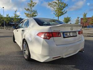 White Honda Accord 2011 in Klaipeda, with an engine capacity of 2.20 L and mileage of 307 thousand km for 6300 €, photo  on AUTOMOTO.COM.LV