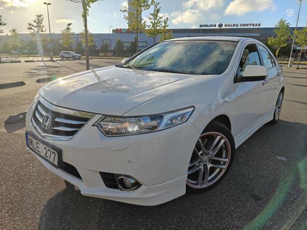 Balts Honda Accord 2011 Klaipėda, ar dzinēja tilpumu 2.20 L un nobraukumu 307 tūkst. km par 6300 €, foto 2 vietnē AUTOMOTO.COM.LV