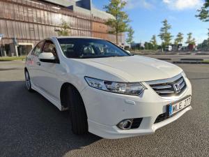 White Honda Accord 2011 in Klaipeda, with an engine capacity of 2.20 L and mileage of 307 thousand km for 6300 €, photo 5 on AUTOMOTO.COM.LV