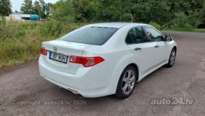 Белый Хонда Аккорд 2013 в Таллин, объемом двигателя 2.00 л и пробегом 137 тыс. км за 7500 €, фото 5 на AUTOMOTO.COM.LV