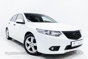 White Honda Accord 2015 in Tallinn, with an engine capacity of 2.00 L and mileage of 105 thousand km for 8990 €, photo 3 on AUTOMOTO.COM.LV