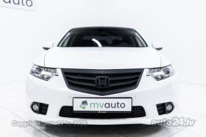 White Honda Accord 2015 in Tallinn, with an engine capacity of 2.00 L and mileage of 105 thousand km for 8990 €, photo 4 on AUTOMOTO.COM.LV