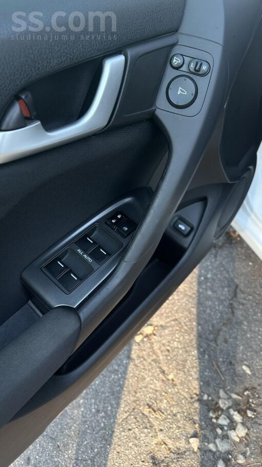 Balts Honda Accord 2015 Jūrmala, ar dzinēja tilpumu 2.00 L un nobraukumu 160 tūkst. km par 8600 €, foto 10 vietnē AUTOMOTO.COM.LV