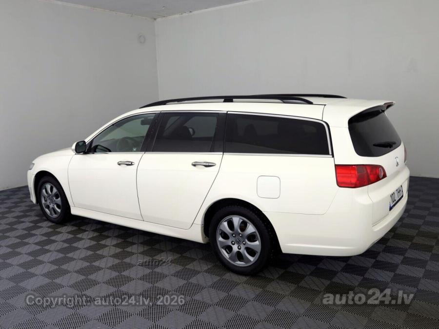 Balts Honda Accord 2008 Tallina, ar dzinēja tilpumu 2.00 L un nobraukumu 222 tūkst. km par 2199 €, foto 4 vietnē AUTOMOTO.COM.LV