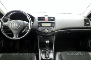Balts Honda Accord 2008 Tallina, ar dzinēja tilpumu 2.00 L un nobraukumu 222 tūkst. km par 2199 €, foto 5 vietnē AUTOMOTO.COM.LV