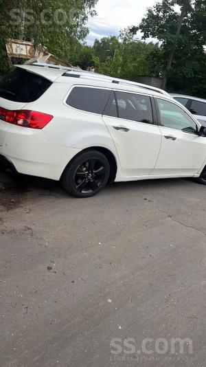 Balts Honda Accord 2008 Rīga, ar dzinēja tilpumu 2.20 L un nobraukumu 420 tūkst. km par 2350 €, foto 4 vietnē AUTOMOTO.COM.LV