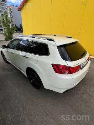 Balts Honda Accord 2008 Rīga, ar dzinēja tilpumu 2.20 L un nobraukumu 420 tūkst. km par 2350 €, foto 5 vietnē AUTOMOTO.COM.LV