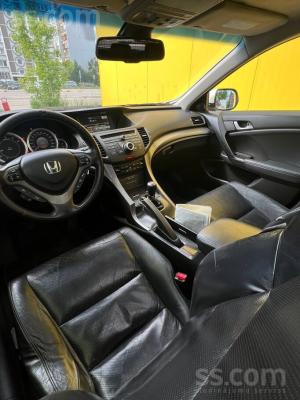 Balts Honda Accord 2008 Rīga, ar dzinēja tilpumu 2.20 L un nobraukumu 420 tūkst. km par 2350 €, foto 6 vietnē AUTOMOTO.COM.LV
