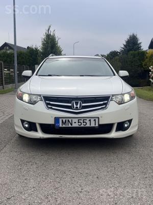 Balts Honda Accord 2010 Rīga, ar dzinēja tilpumu 2.20 L un nobraukumu 274 tūkst. km par 3120 €, foto  vietnē AUTOMOTO.COM.LV
