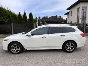 White Honda Accord 2010 in Riga, with an engine capacity of 2.20 L and mileage of 274 thousand km for 3120 €, photo 3 on AUTOMOTO.COM.LV