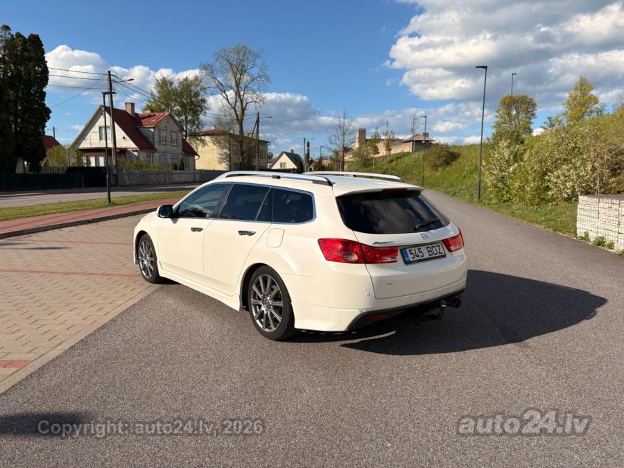 Balts Honda Accord 2011 Tallina, ar dzinēja tilpumu 2.00 L un nobraukumu 309 tūkst. km par 3500 €, foto 4 vietnē AUTOMOTO.COM.LV