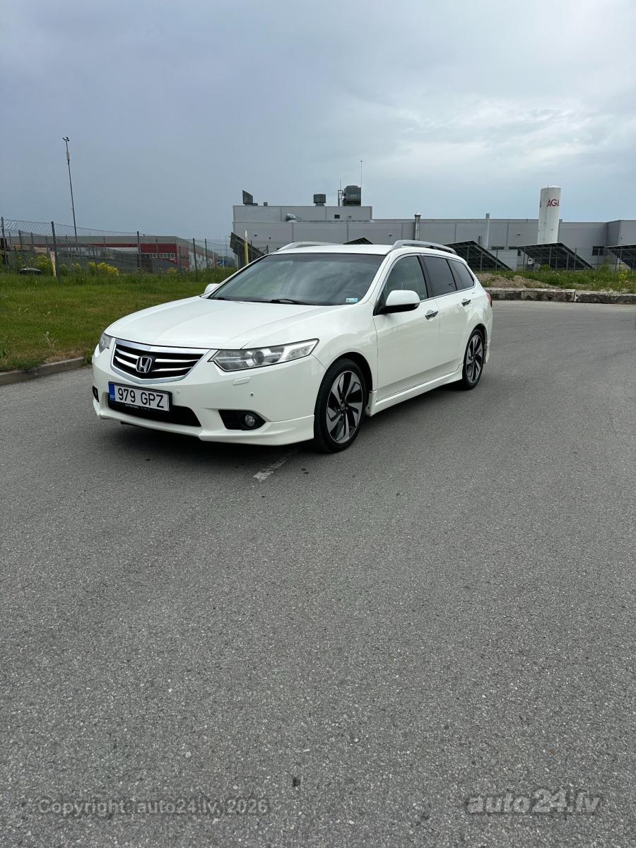 Balts Honda Accord 2012 Tallina, ar dzinēja tilpumu 2.00 L un nobraukumu 258 tūkst. km par 6900 €, foto 3 vietnē AUTOMOTO.COM.LV