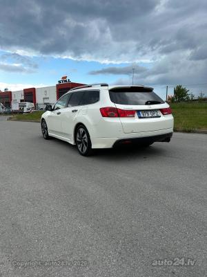 Balts Honda Accord 2012 Tallina, ar dzinēja tilpumu 2.00 L un nobraukumu 258 tūkst. km par 6900 €, foto 6 vietnē AUTOMOTO.COM.LV