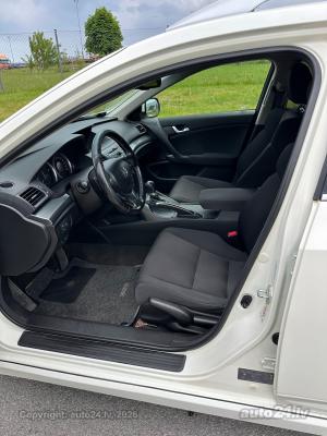 Balts Honda Accord 2012 Tallina, ar dzinēja tilpumu 2.00 L un nobraukumu 258 tūkst. km par 6900 €, foto 8 vietnē AUTOMOTO.COM.LV