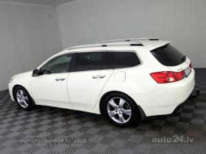 White Honda Accord 2012 in Tallinn, with an engine capacity of 2.00 L and mileage of 205 thousand km for 4499 €, photo 5 on AUTOMOTO.COM.LV