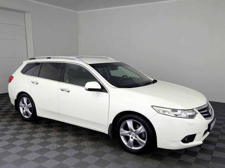 Balts Honda Accord 2012 Tallina, ar dzinēja tilpumu 2.00 L un nobraukumu 205 tūkst. km par 4499 €, foto 1 vietnē AUTOMOTO.COM.LV
