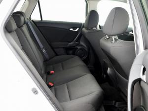 Balts Honda Accord 2012 Tallina, ar dzinēja tilpumu 2.00 L un nobraukumu 205 tūkst. km par 4499 €, foto 15 vietnē AUTOMOTO.COM.LV