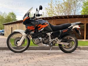 Хонда Africa Twin 1996 в Елгава, объемом двигателя 0.75 л и пробегом 0 тыс. км за 3300 €, фото  на AUTOMOTO.COM.LV