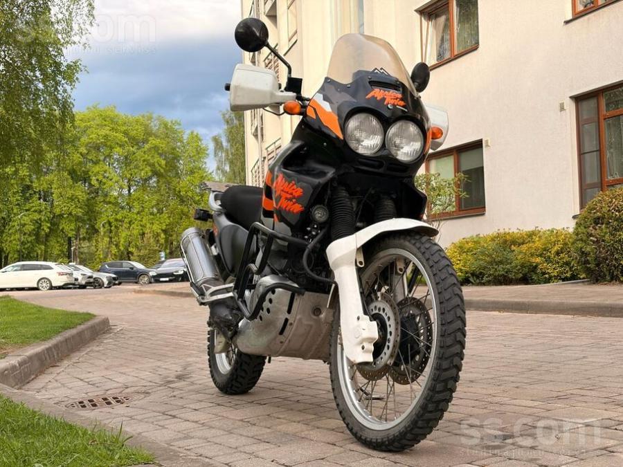 Хонда Africa Twin 1996 в Елгава, объемом двигателя 0.75 л и пробегом 0 тыс. км за 3300 €, фото 7 на AUTOMOTO.COM.LV