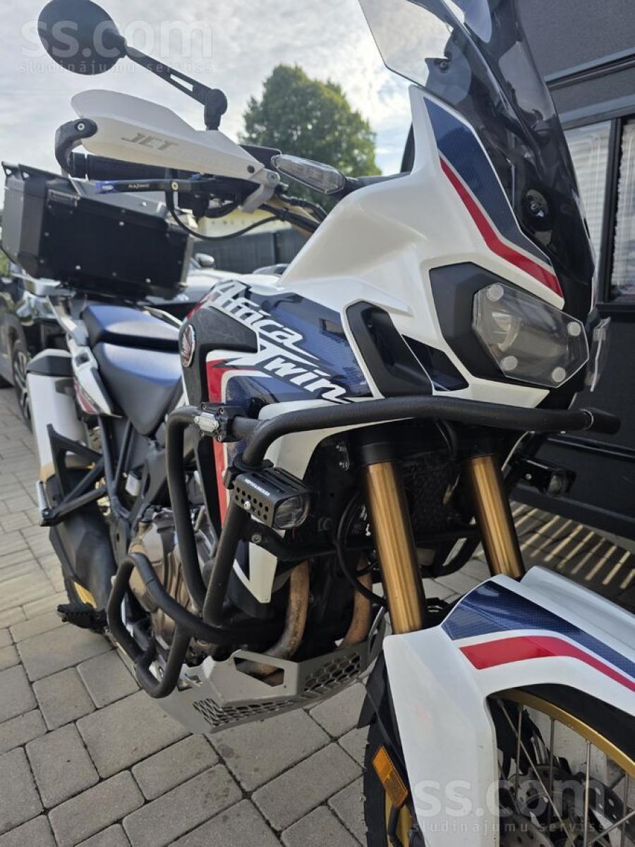 Хонда Africa Twin 2018 в Рига, объемом двигателя 1.00 л и пробегом 0 тыс. км за 10270 €, фото 4 на AUTOMOTO.COM.LV