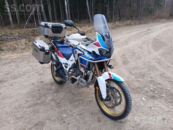 Honda Africa Twin 2019 Limbaži, ar dzinēja tilpumu 1.00 L un nobraukumu 0 tūkst. km par 10500 €, foto 1 vietnē AUTOMOTO.COM.LV