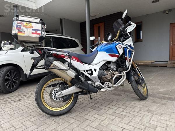 Honda Africa Twin 2019 Rīga, ar dzinēja tilpumu 1.00 L un nobraukumu 0 tūkst. km par 10000 €, foto 3 vietnē AUTOMOTO.COM.LV