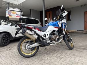Honda Africa Twin 2019 in Riga, with an engine capacity of 1.00 L and mileage of 0 thousand km for 10000 €, photo 4 on AUTOMOTO.COM.LV