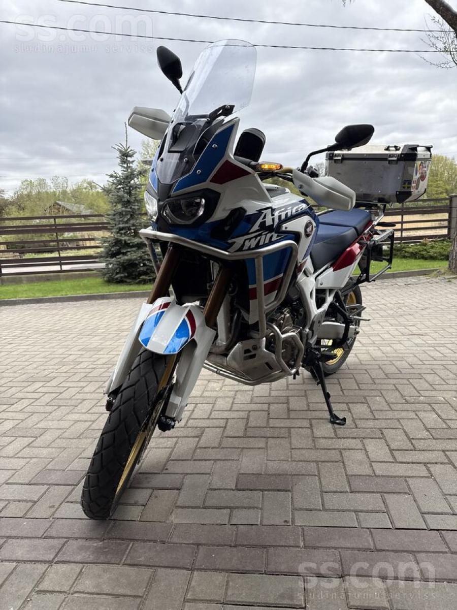 Honda Africa Twin 2019 in Riga, with an engine capacity of 1.00 L and mileage of 0 thousand km for 10000 €, photo 6 on AUTOMOTO.COM.LV