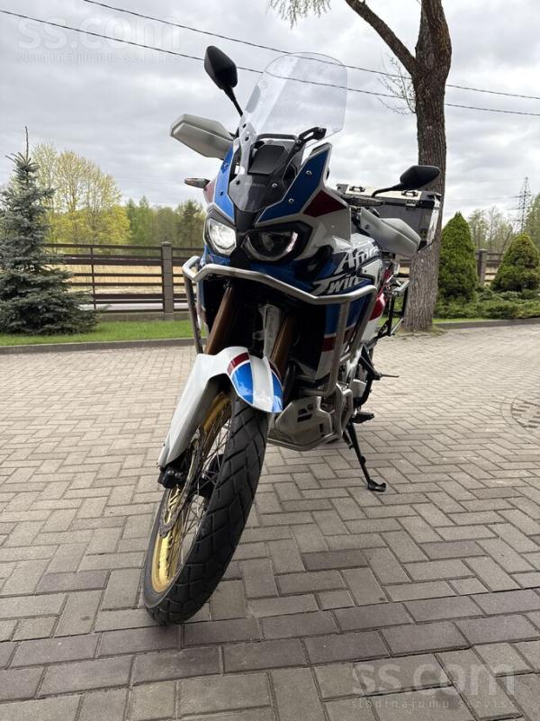 Honda Africa Twin 2019 Rīga, ar dzinēja tilpumu 1.00 L un nobraukumu 0 tūkst. km par 10000 €, foto 6 vietnē AUTOMOTO.COM.LV