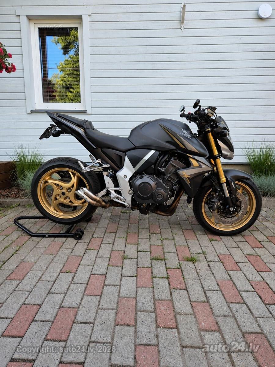 Хонда CB 1000 2014 в Таллин, объемом двигателя 1.00 л и пробегом 22 тыс. км за 6199 €, фото 3 на AUTOMOTO.COM.LV