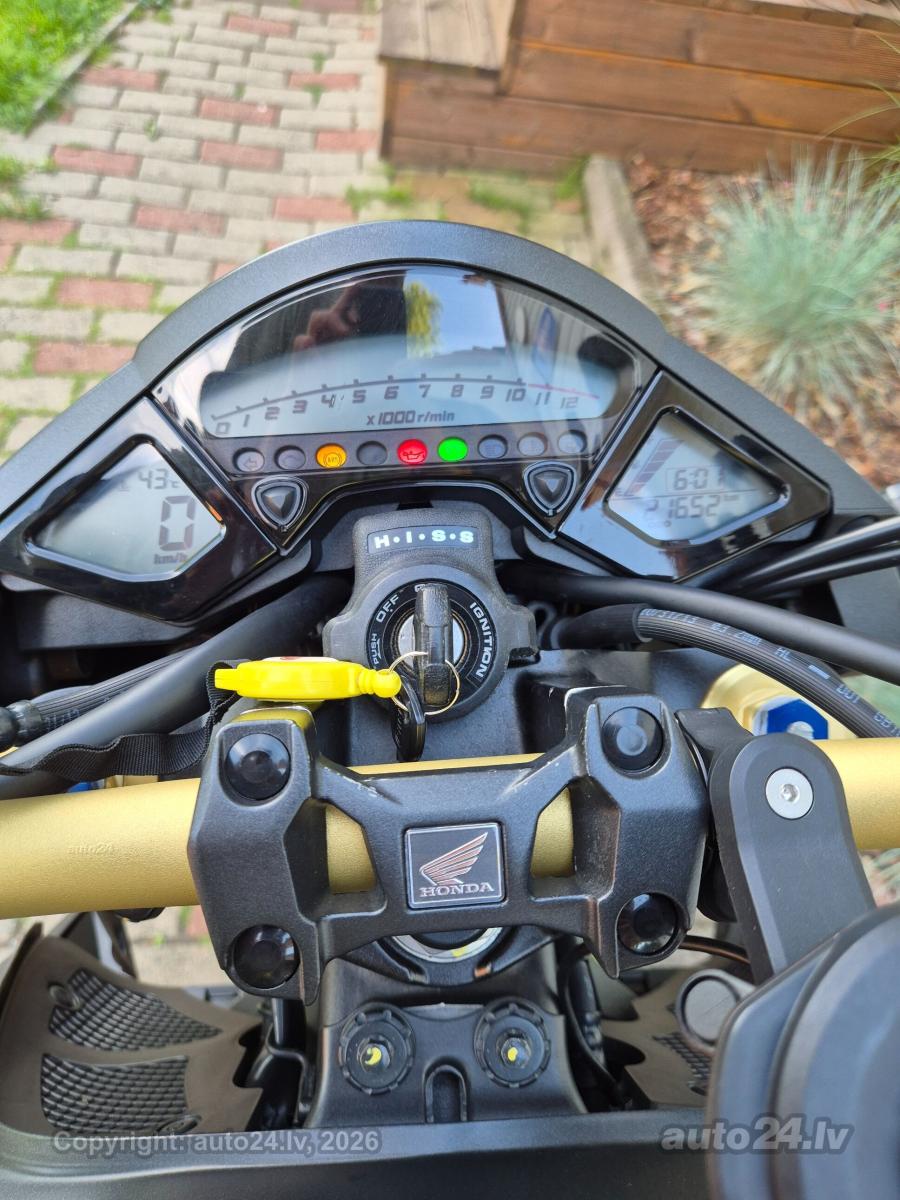 Хонда CB 1000 2014 в Таллин, объемом двигателя 1.00 л и пробегом 22 тыс. км за 6199 €, фото 16 на AUTOMOTO.COM.LV