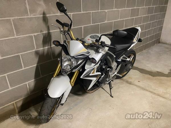 Хонда CB 1000 2014 в Таллин, объемом двигателя 0.00 л и пробегом 27 тыс. км за 5700 €, фото 1 на AUTOMOTO.COM.LV
