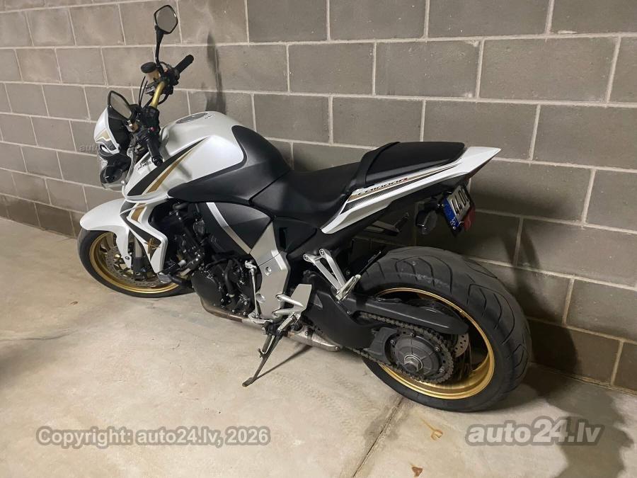 Honda CB 1000 2014 in Tallinn, with an engine capacity of 0.00 L and mileage of 27 thousand km for 5700 €, photo 3 on AUTOMOTO.COM.LV