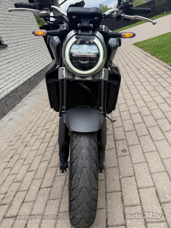 Хонда CB 1000 2019 в Таллин, объемом двигателя 1.00 л и пробегом 20 тыс. км за 7800 €, фото 5 на AUTOMOTO.COM.LV