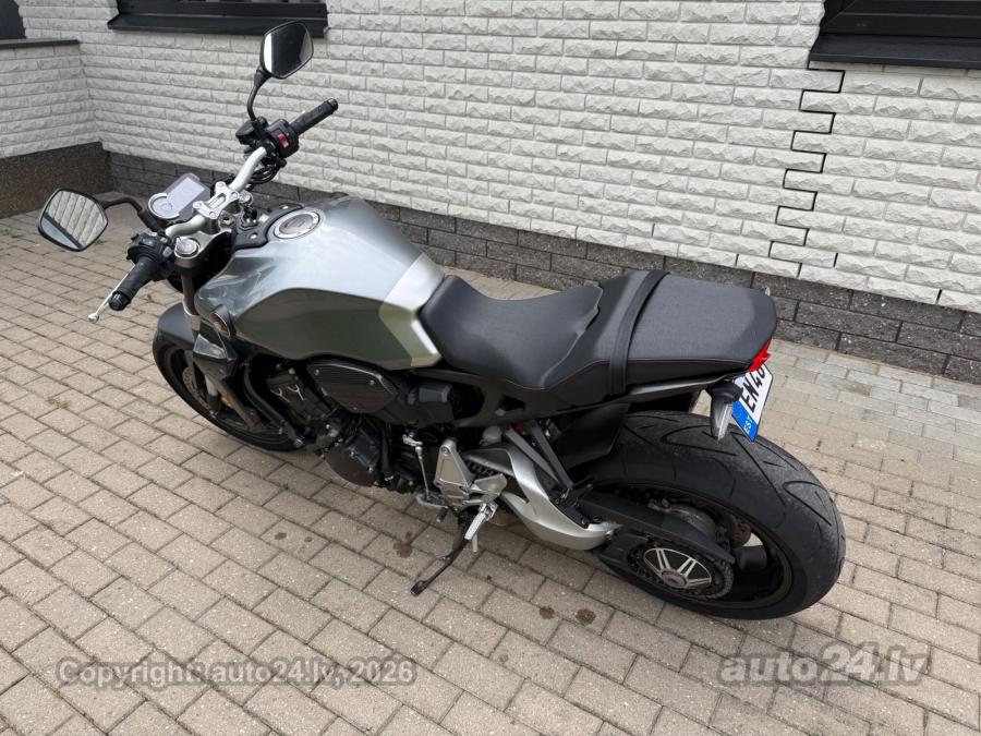 Хонда CB 1000 2019 в Таллин, объемом двигателя 1.00 л и пробегом 20 тыс. км за 7800 €, фото 11 на AUTOMOTO.COM.LV