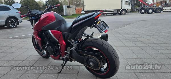 Red Honda CB 1000 2010 in Tallinn, with an engine capacity of 1.00 L and mileage of 17 thousand km for 6200 €, photo 4 on AUTOMOTO.COM.LV