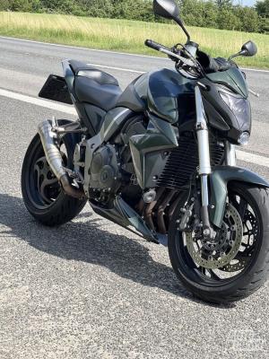 Zaļš Honda CB 1000R 2009 Viļņa, ar dzinēja tilpumu 1.00 L un nobraukumu 58 tūkst. km par 3800 €, foto 4 vietnē AUTOMOTO.COM.LV