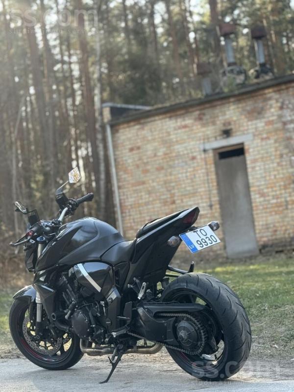Honda CB 1000R 2008 Rīga, ar dzinēja tilpumu 1.00 L un nobraukumu 0 tūkst. km par 3950 €, foto 4 vietnē AUTOMOTO.COM.LV